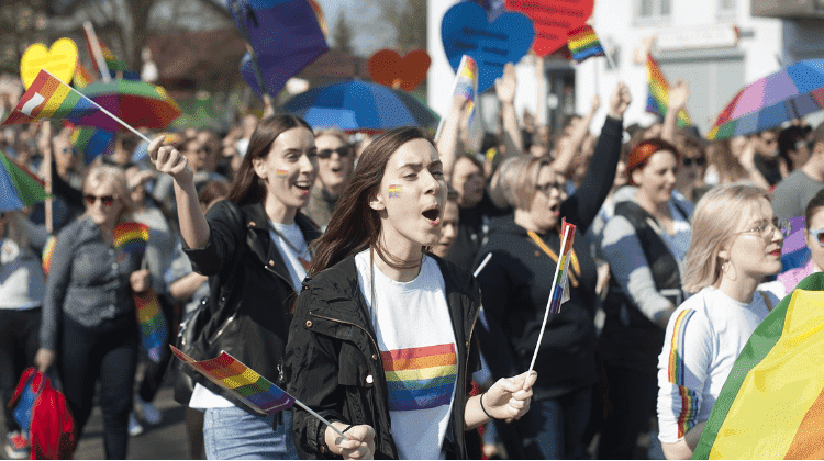 Luta contra a homofobia: tudo o que você precisa saber sobre o tema